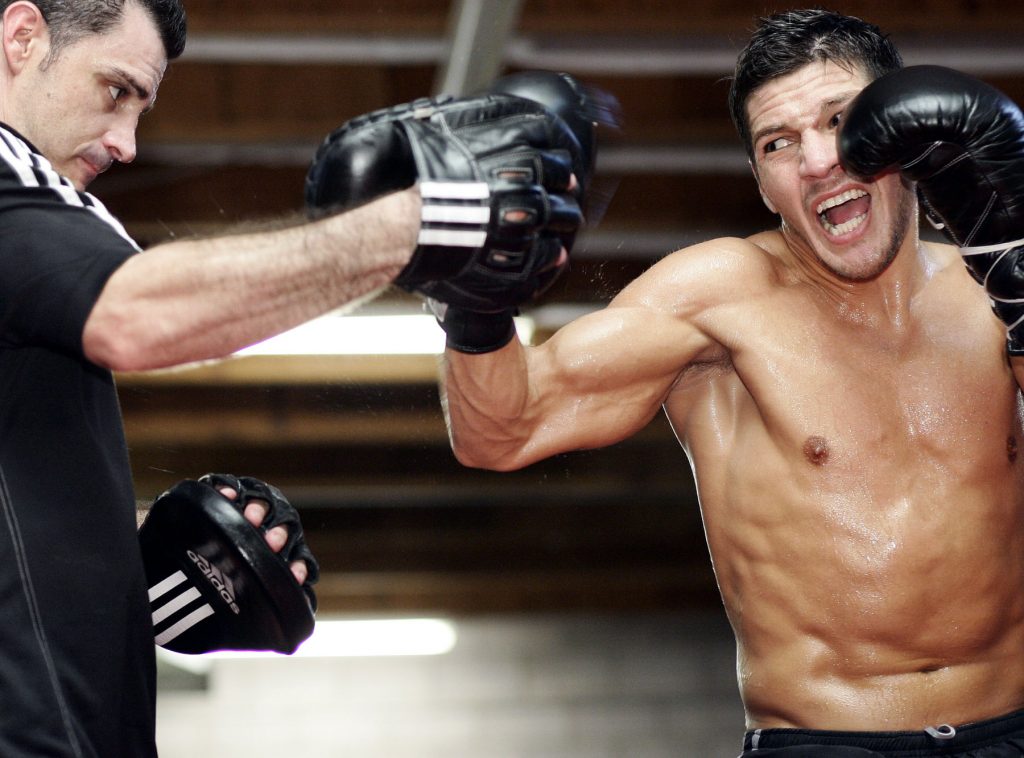 Diego Magdaleno Workout Photos; Fights on Shobox 10th Anniversary Card ...